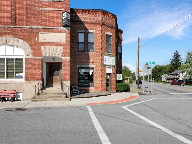 105 W Jackson Street