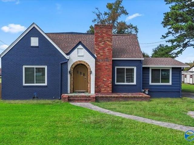 105 W Lane St, Albertville, AL 35950