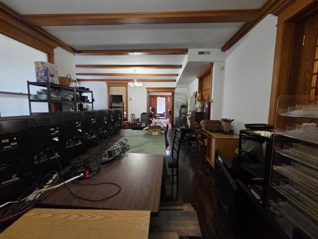 105 W Lincoln Highway # 5