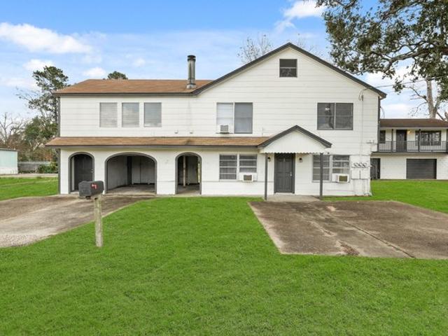 105 W Linney St, Dayton, TX 77535