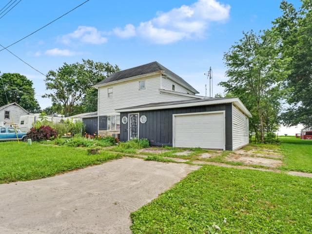 105 W Maple Street