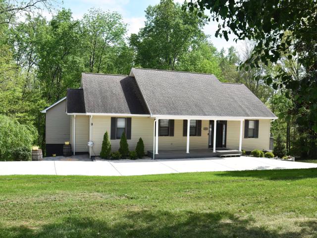 105 W Paradise Drive