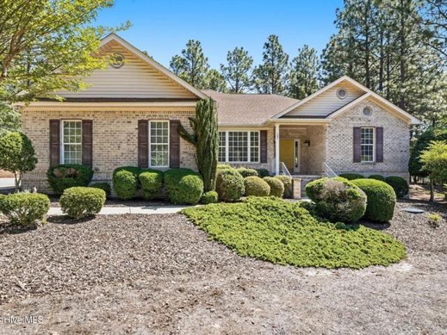 105 Woodall Ct, West End, NC 27376