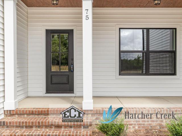 105 Woodland Creek Way