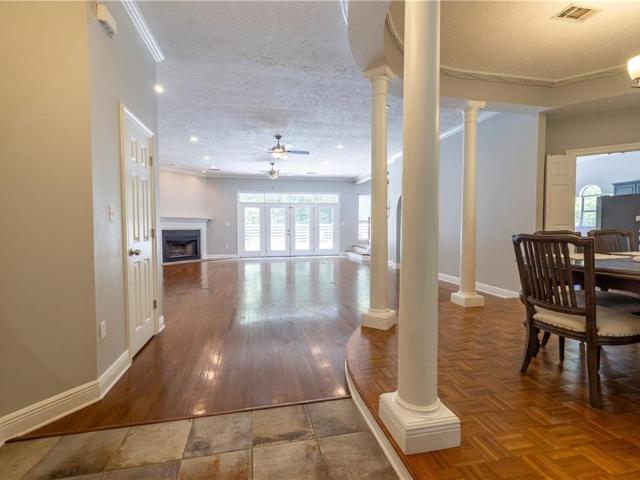 105 Woodlawn Lane