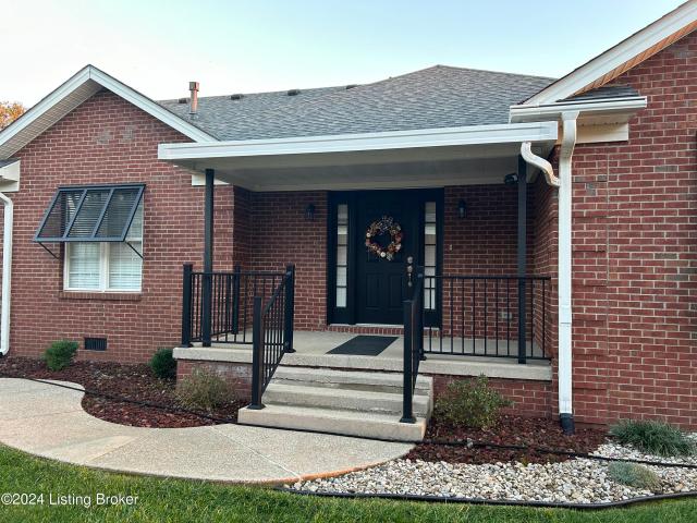 105 Waverly Dr