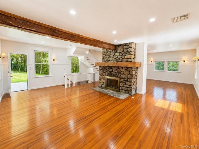 105 Welfare Road