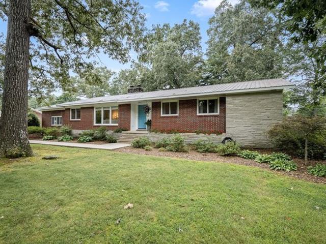 105 Westwood Dr, Tullahoma, TN 37388