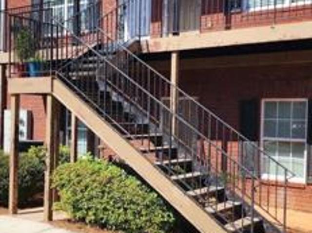 105 Whitehead Rd #APT 11, Athens, GA 30606