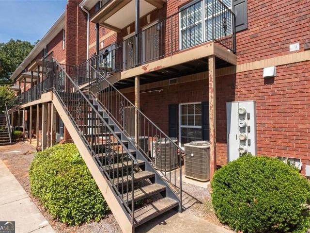 105 Whitehead Road 15