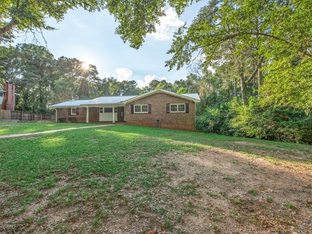 105 Windcreek Ln