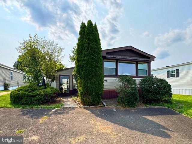 105 Winding Brook Run, North Wales, PA 19454