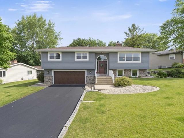 105 Winston Way, Waunakee, WI 53597