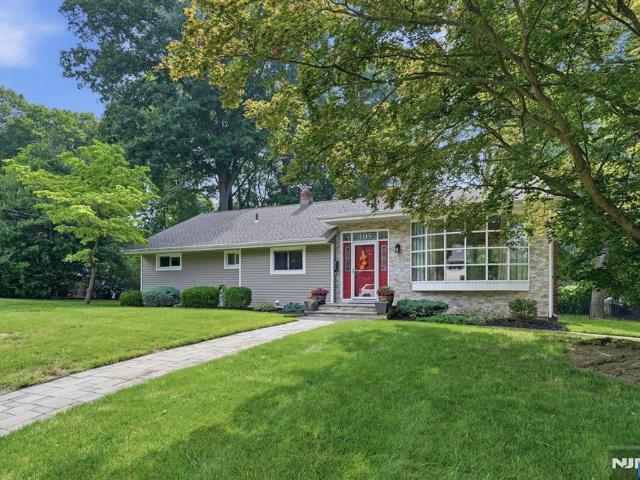 105 Winthrop Road