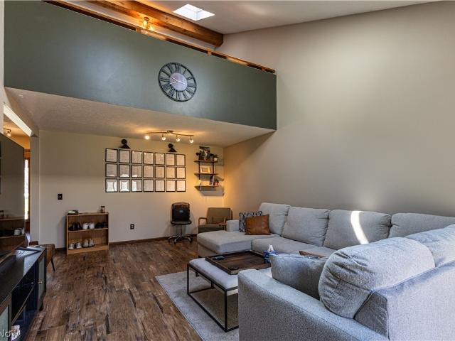 105 Topaz Trail
