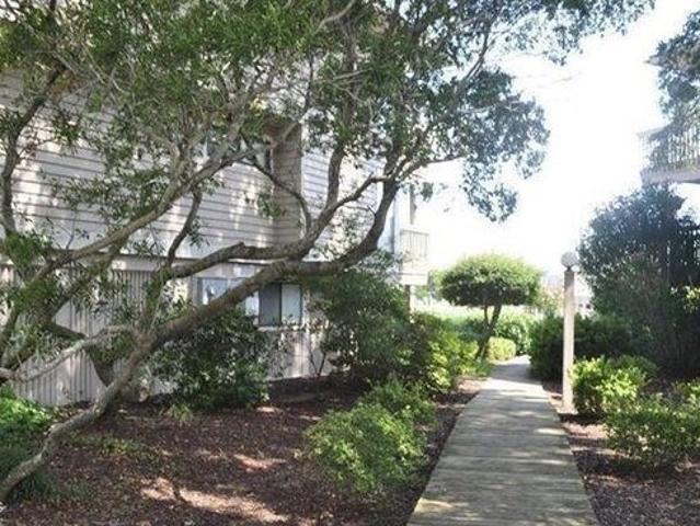 105 Teakwood Dr Apt 706, Carolina Beach, NC 28428