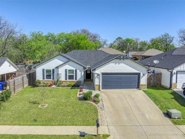 105 Thode St, Whitesboro, TX 76273