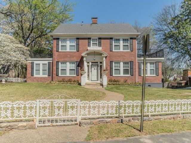 105 Trivista Left St, Hot Springs, AR 71901