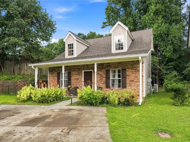 105 Twin Pines Court