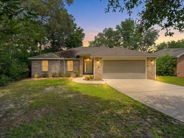105 Underwood Ln, Niceville, FL 32578