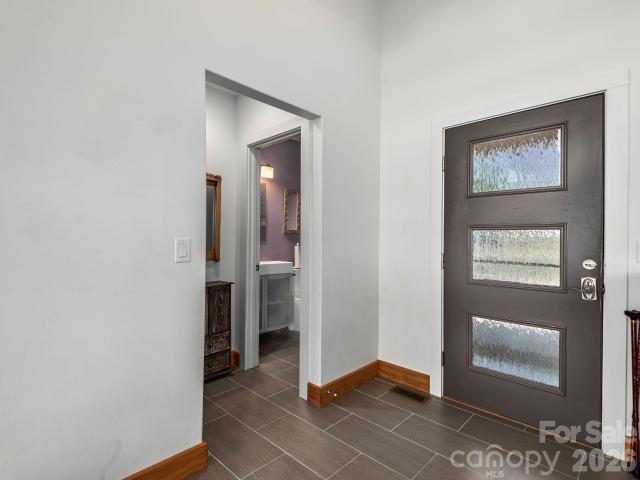 105 Upper Grove Lane