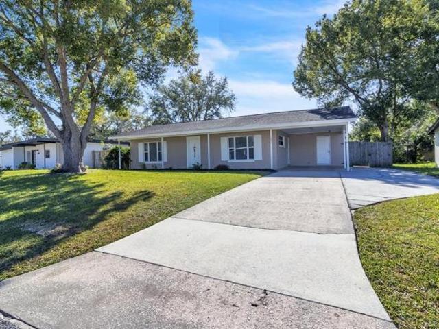 105 Valencia Dr, Sanford, FL 32771