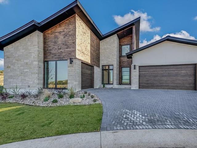 105 Via Roma Ct, Horseshoe Bay, TX 78657