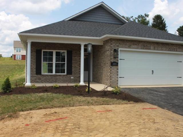 105 Vinnie Ave NW, Christiansburg, VA 24073