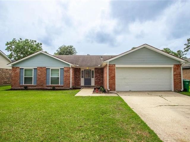105 Yorkshire Dr, Slidell, LA 70458