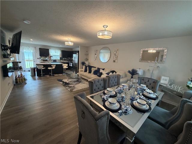 105 Zenith Court