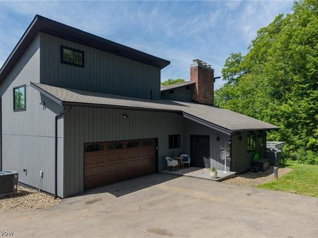 10640 Butternut Rd, Chesterland, OH 44026
