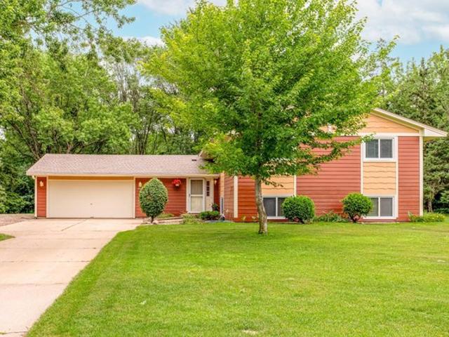 10640 Quebec Ave N, Brooklyn Park, MN 55445