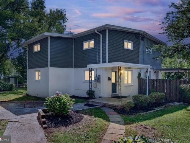 10641 Ashby Pl, Fairfax, VA 22030