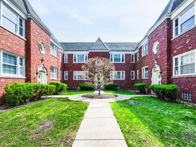 10647 S Artesian Ave Apt 2W, Chicago, IL 60655