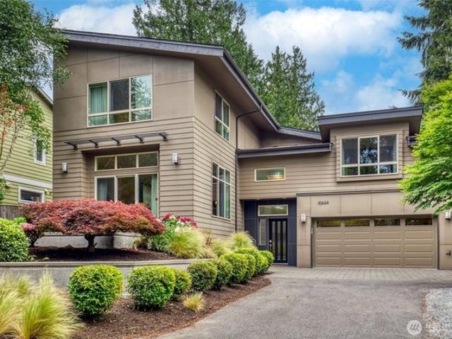 10644 Bartlett Ave NE, Seattle, WA 98125