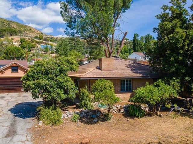 10646 Samoa Ave, Los Angeles, CA 91042