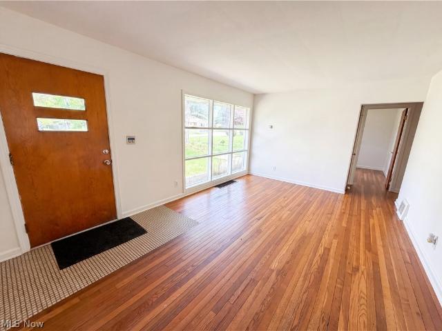 1064 Munroe Falls Kent Road