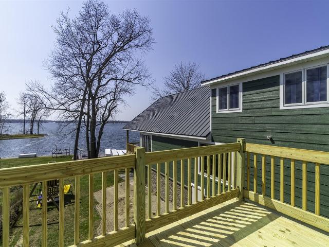 1064 Bayview Drive