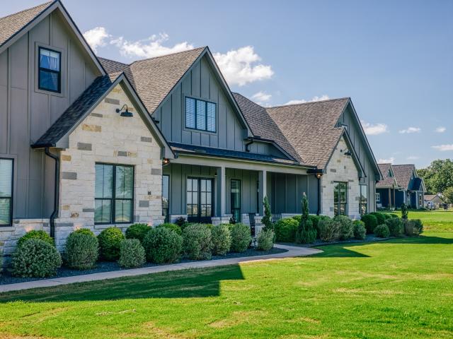 1064 Chapel View Lane