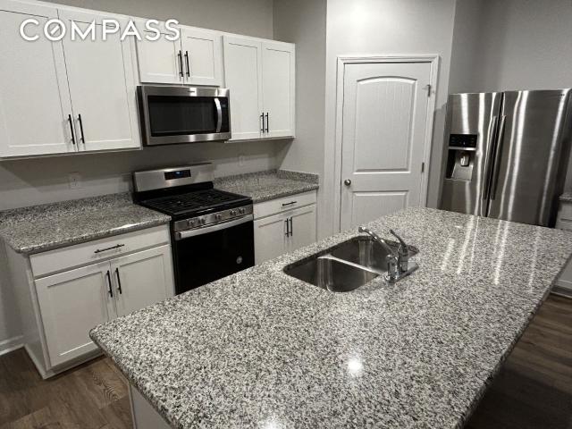 1064 Pepper Stone Dr, Lebanon, TN