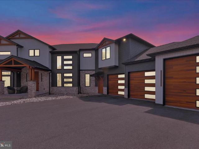 1064 Rick Road