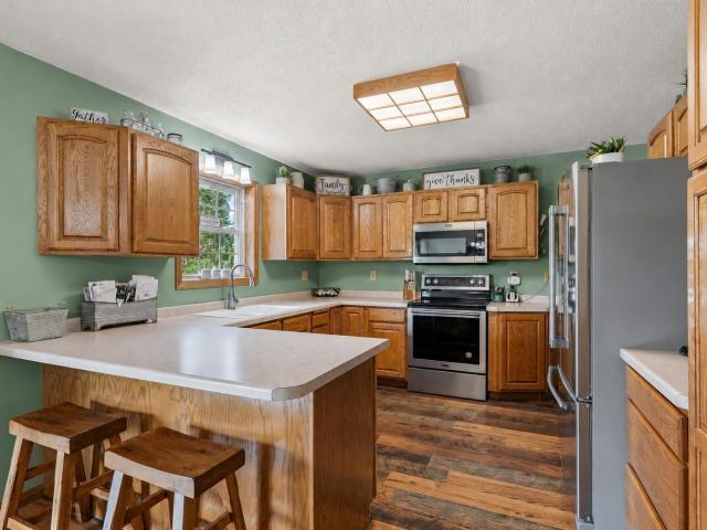 1064 10th Street