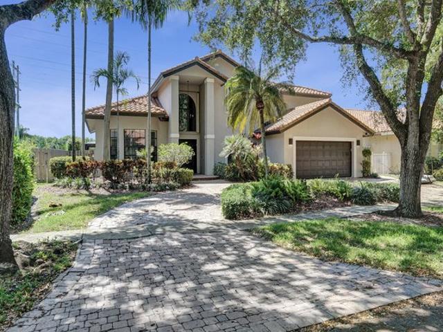 10650 Paris St, Cooper City, FL 33026