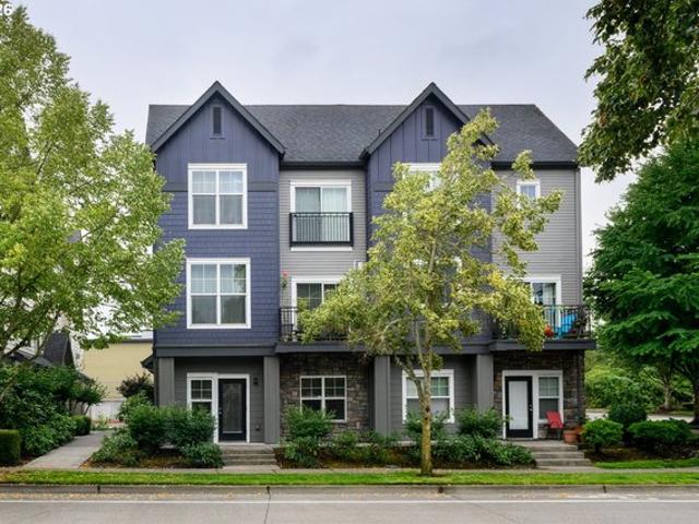 10651 NE Red Wing Way Unit 102, Hillsboro, OR 97006