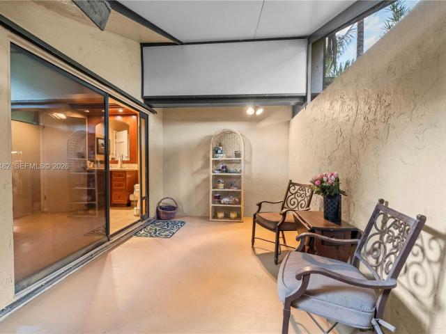 10651 SW 27th St, Davie, FL 33328 | MLS #A12007