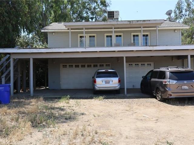 10654 Avenue 104, Pixley, CA 93256