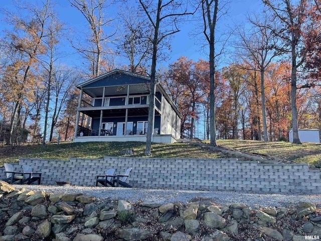 1065 N Lakeshore Dr, Goreville, IL 62939