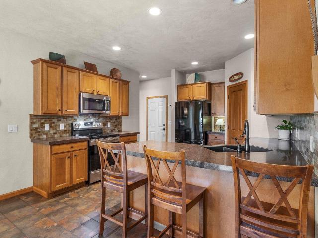 1065 blackberry winter lane