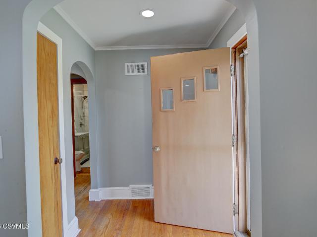 1065 BLOOM Road