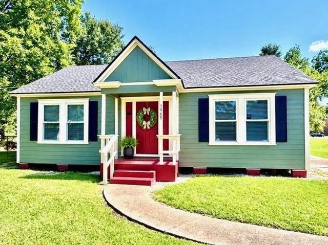 1065 Boyd St, Beaumont, TX 77705